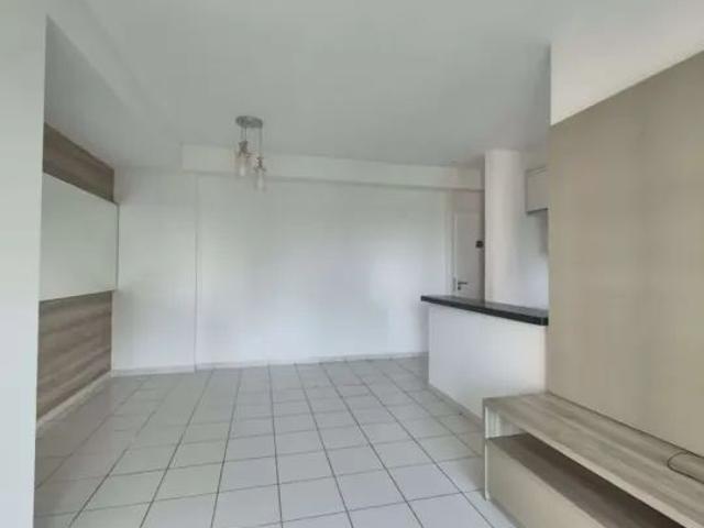 Apartamento com 3 Quartos para alugar, 77m² Calhau