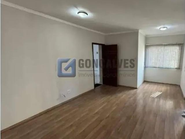 Apartamento com 3 Quartos para alugar, 84m² Baeta Neves