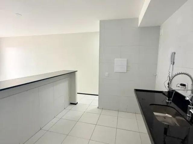 Apartamento com 3 Quartos para alugar, 87m² Calhau