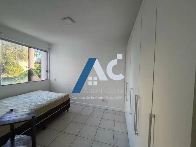 Apartamento com 3 Quartos para alugar, 82m² Pituba