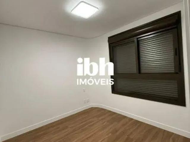 Apartamento com 3 Quartos para alugar, 95m² Vale do Sereno