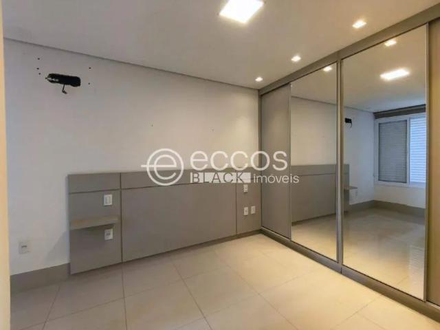Apartamento com 3 Quartos para alugar, 96m² Segismundo Pereira