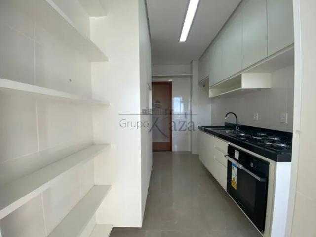 Apartamento com 3 Quartos para alugar, 90m² Bosque dos Eucaliptos