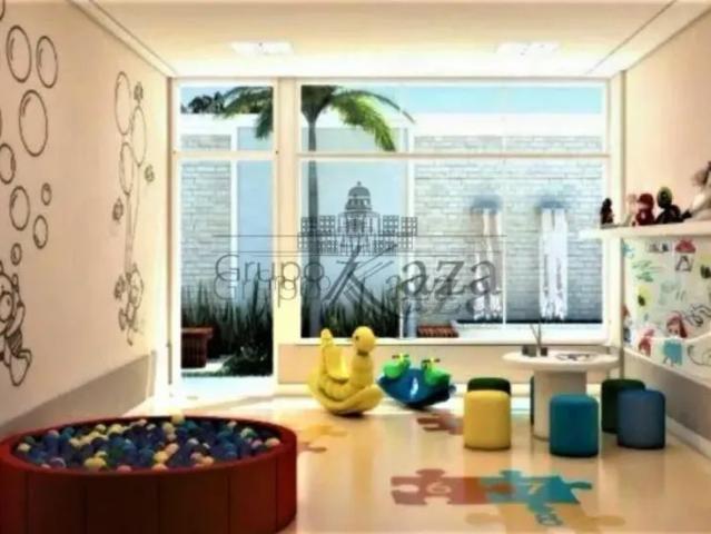 Apartamento com 3 Quartos para alugar, 93m² Centro