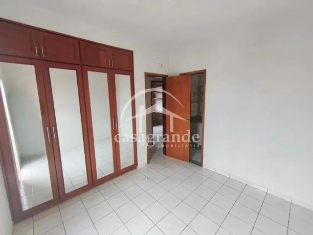 Apartamento com 3 Quartos para alugar, 93m² Santa Mônica