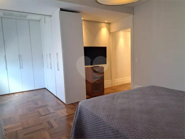 Apartamento com 3 quartos à venda ou para locação em Paraíso SP