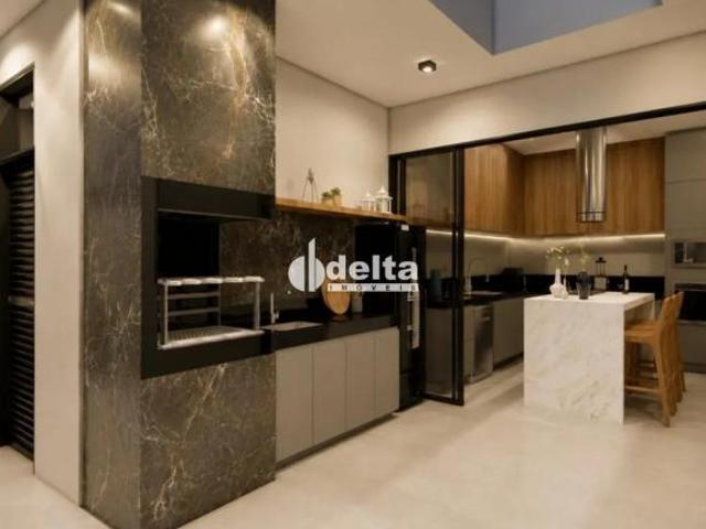 Apartamento com 3 quartos sendo suíte disponível para venda no bairro Portal do Vale em Uberlândia M