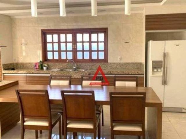 APARTAMENTO COM 3 QUARTOS, SENDO UM SUÍTE COM CLOSET E BANHEIRA, próximo ao Alvorada no Centro de It