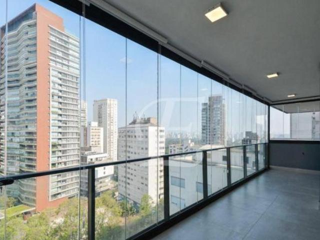 Apartamento com 3 quartos sendo 1 suite, 3 banheiros, 3 vagas, à venda, 117 m² por R$ 2.137.000 Pi