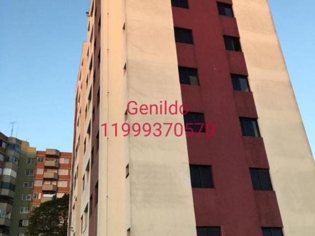 Apartamento com 3 quartos sendo 1 suite, 2 banheiros, 2 vagas de garagem, a 150m da estação FL55
