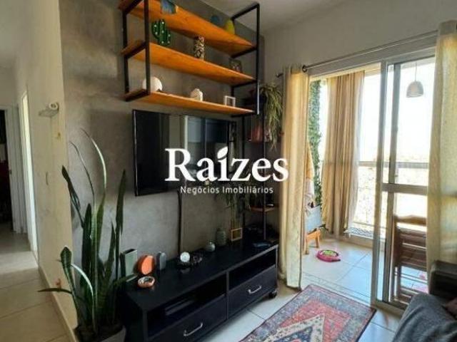 Apartamento com 3 quartos sendo 1 suíte, 70m2 no Bairro Laranjeiras