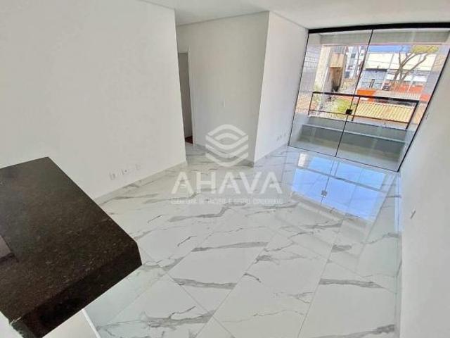 Apartamento com 3 Quartos sendo 1 Suíte à Venda, 70m², 2 Vagas, Bairro itapoã