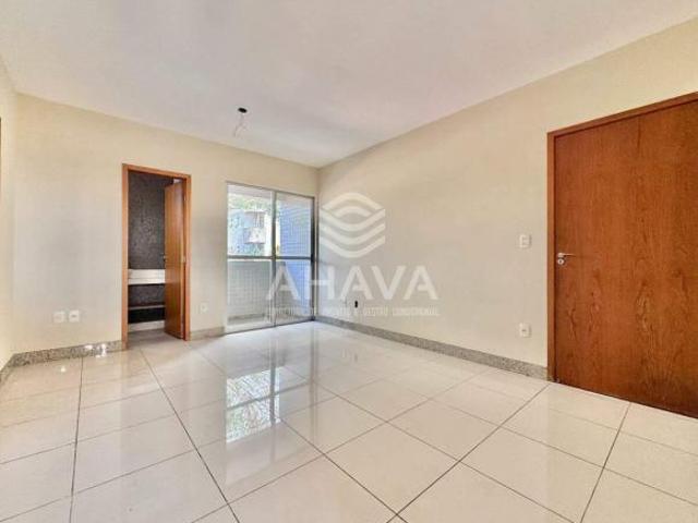 Apartamento com 3 Quartos sendo 1 Suíte à Venda, 80m², 2 Vagas, Bairro Itapoã, próximo à Avenida Dom