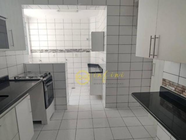Apartamento com 3 quartos, sendo 1 suíte à venda, 98 m² por R$ 520.000 Condomínio Residencial Med