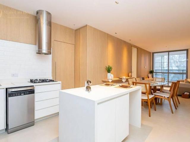 Apartamento com 3 quartos sendo 1 suíte à venda, 100 m² por R$ 1.400.000,00 Rebouças Curitiba/PR