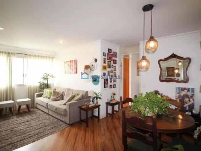 Apartamento com 3 quartos sendo 1 suíte à venda em Moema