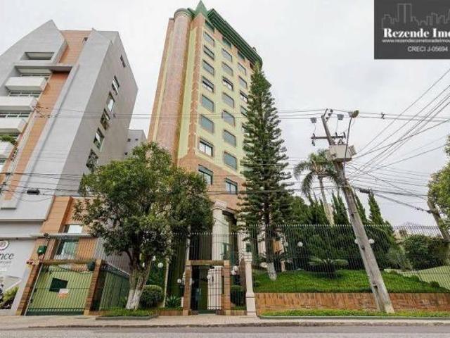 Apartamento com 3 quartos sendo 1 suíte a venda Centro Curitiba PR