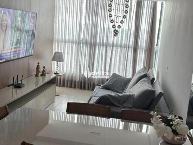Apartamento com 3 quartos sendo 1 suíte disponível para locação e venda no bairro Osvaldo Rezende em