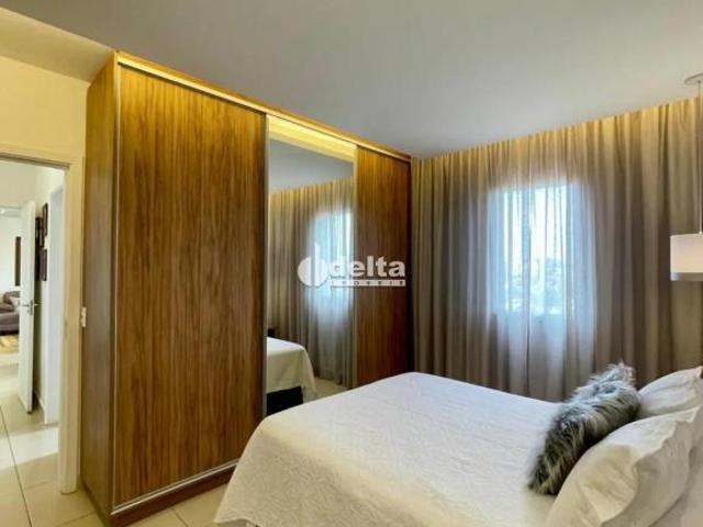 Apartamento com 3 quartos sendo 1 suíte disponível para venda no bairro Tubalina em Uberlândia MG