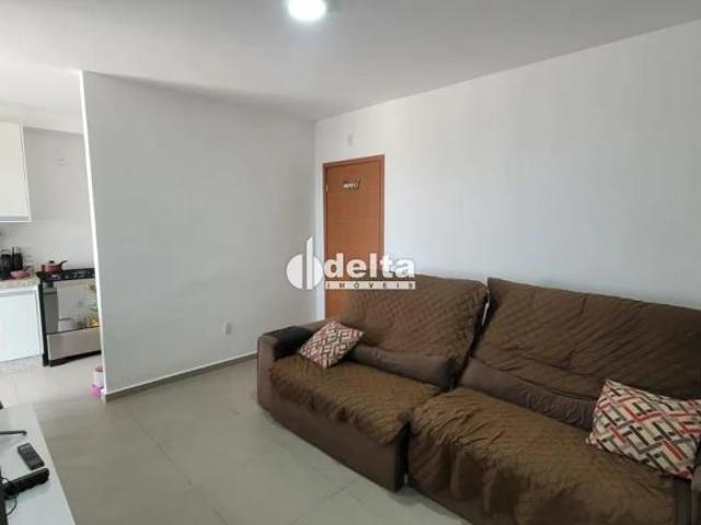 Apartamento com 3 quartos sendo 1 suíte disponível para venda no bairro Grand Ville em Uberlândia