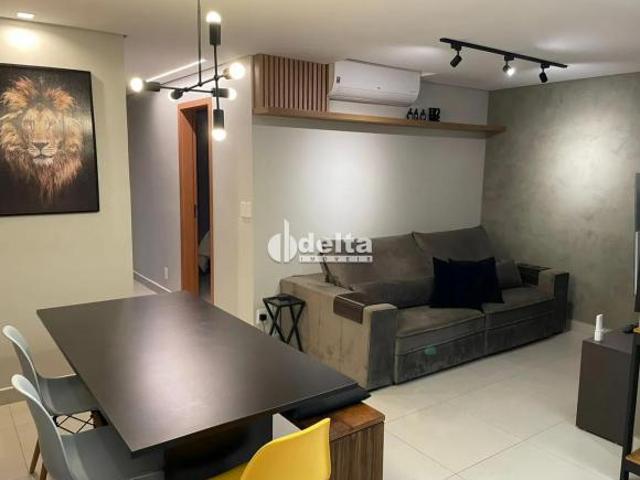 Apartamento com 3 quartos sendo 1 suíte, disponível para venda no bairro Granja Marileusa em Uberlân