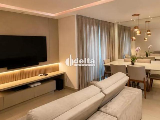 Apartamento com 3 quartos sendo 1 suíte disponível para venda no bairro Patrimônio em Uberlândia MG