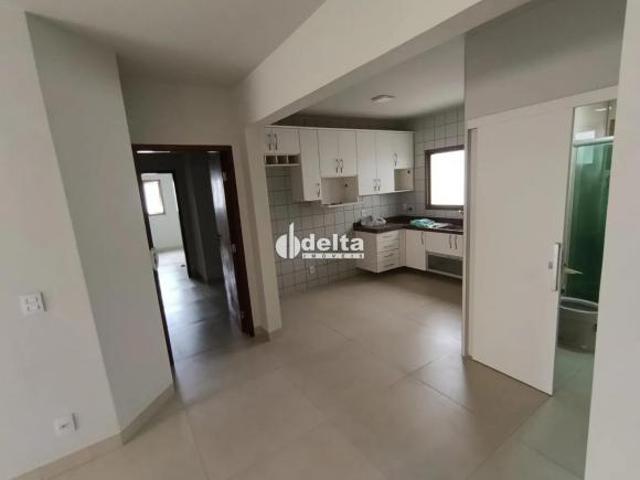 Apartamento com 3 quartos sendo 1 suíte disponível para Venda no bairro Saraiva em Uberlândia MG