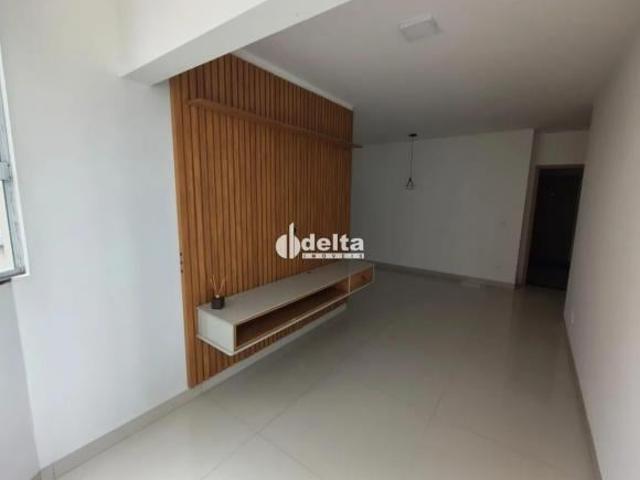 Apartamento com 3 quartos sendo 1 suíte disponível para venda ou aluguel no bairro Tubalina em Uberl