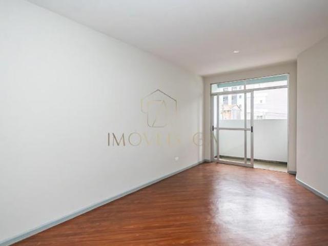 Apartamento com 3 quartos, sendo 1 suíte e 2 vagas