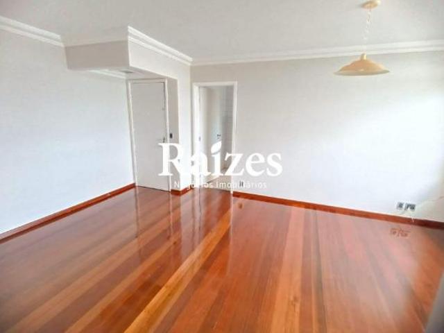 Apartamento com 3 quartos sendo 1 suíte no Bairro Brasil