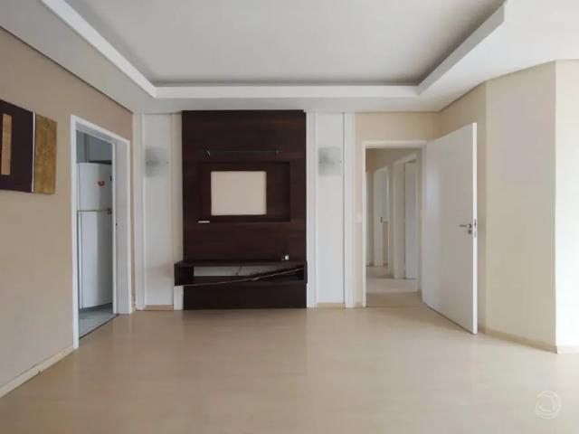 Apartamento com 3 quartos sendo 1 suíte no Estreito