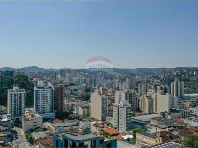 Apartamento com 3 quartos, sendo 1 suíte, varanda e área de lazer no Santa Helena. Opções com 2 ou 3