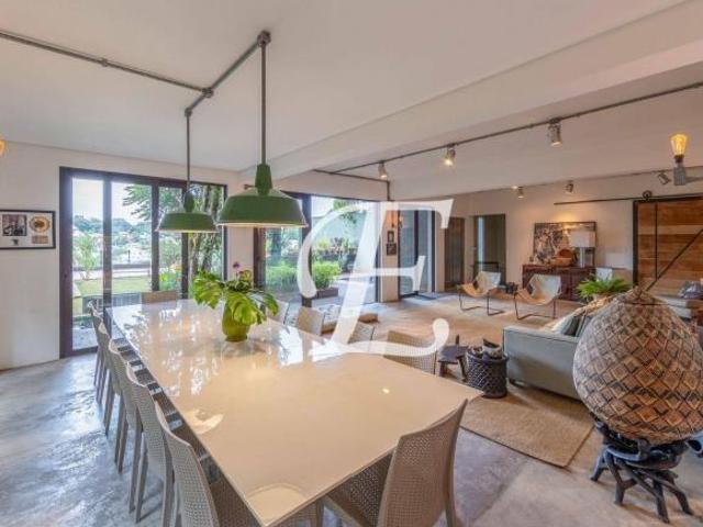 Apartamento com 3 quartos sendo 3 suítes à venda, 189 m² por R$ 8.150.000 Itaim Bibi São Paulo/S