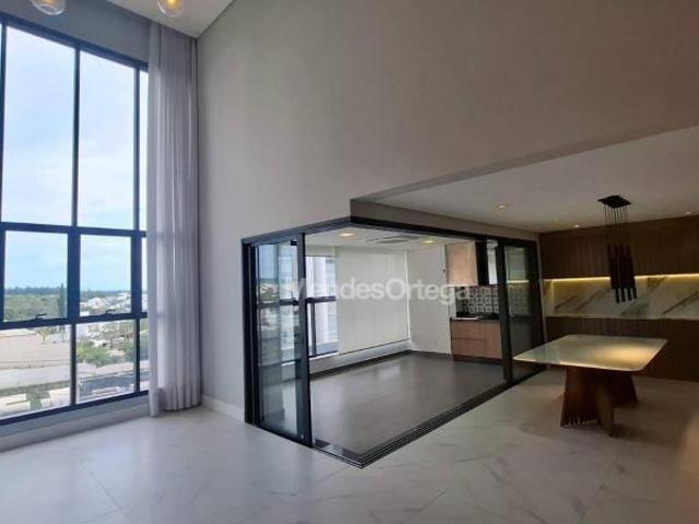 Apartamento com 3 quartos sendo 3 suítes à venda, 220 m² por R$ 3.200.000 Parque Campolim Soroca