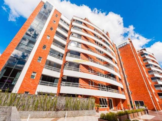 Apartamento com 3 quartos todos suítes 185 m² privativos, à venda no Alto da XV