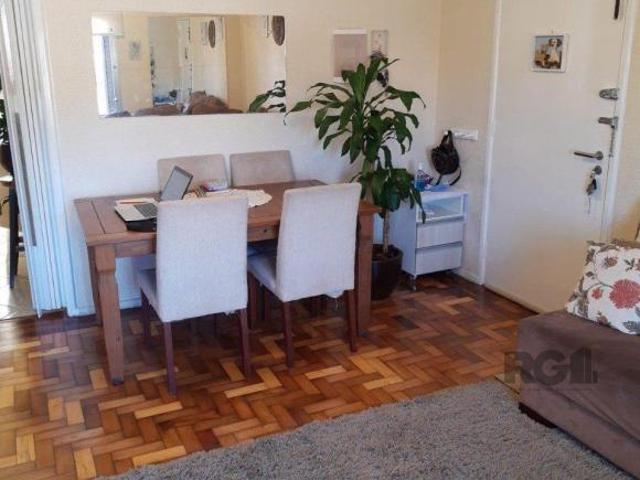 Apartamento com 3 quartos, vaga de garagem, em Porto Alegre/RS