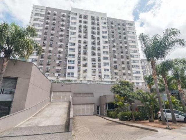 Apartamento com 3 quartos, vaga, elevador e piscina no Bairro São Sebastião