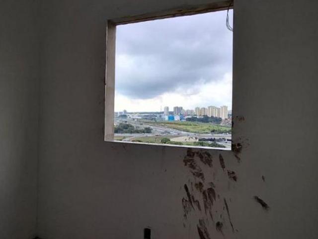 Apartamento com 3 quartos, varanda gourmet em andar mediano no Aquarius