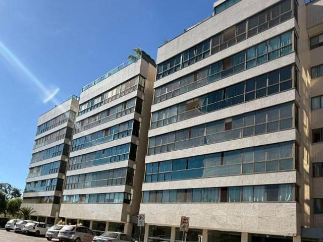 Apartamento com 3 quartos, vazado em uma excelente localização!