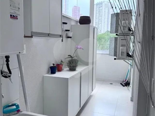 Apartamento com 3 quartos à venda ou para locação em Parque reboucas SP