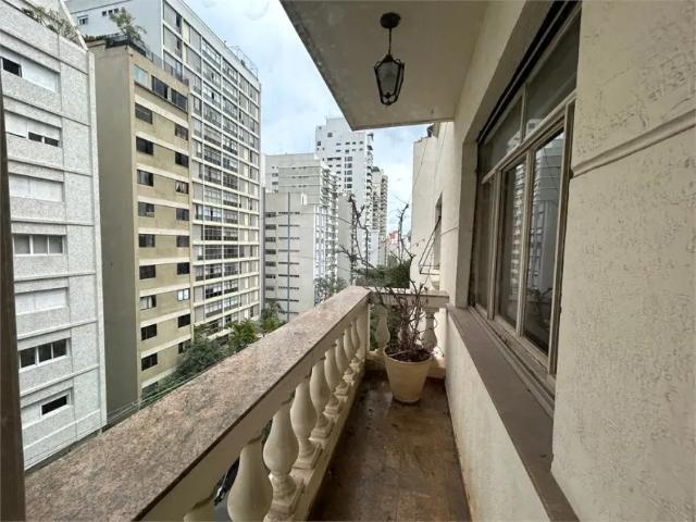 Apartamento com 3 quartos à venda ou para locação em Santa Cecília SP