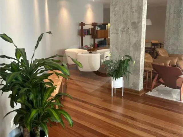 Apartamento com 3 quartos à venda em Itaim Bibi SP