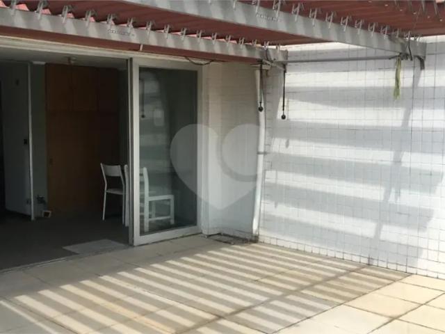 Apartamento com 3 quartos à venda em Indianópolis SP