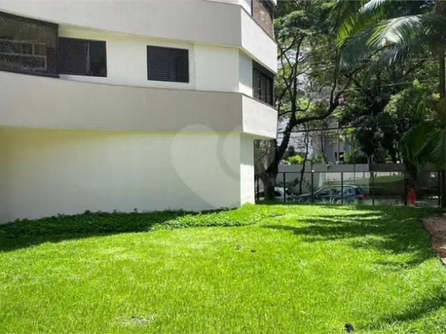 Apartamento com 3 quartos à venda em Indianópolis SP