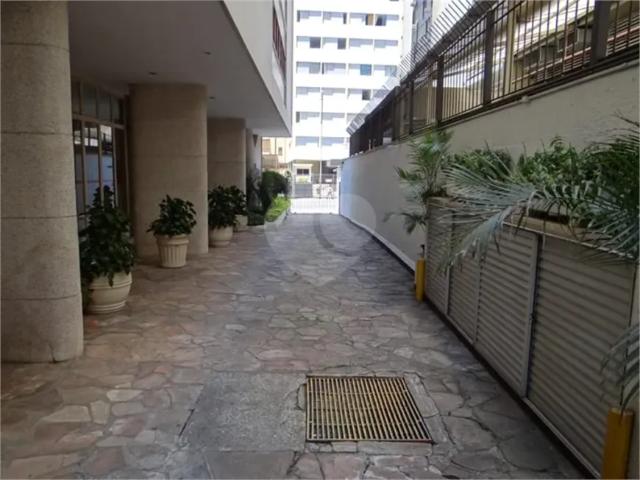 Apartamento com 3 quartos à venda em Santa Cecília SP