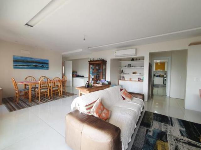Apartamento com 3 quartos, 162m², à venda em Porto Alegre, Central Parque