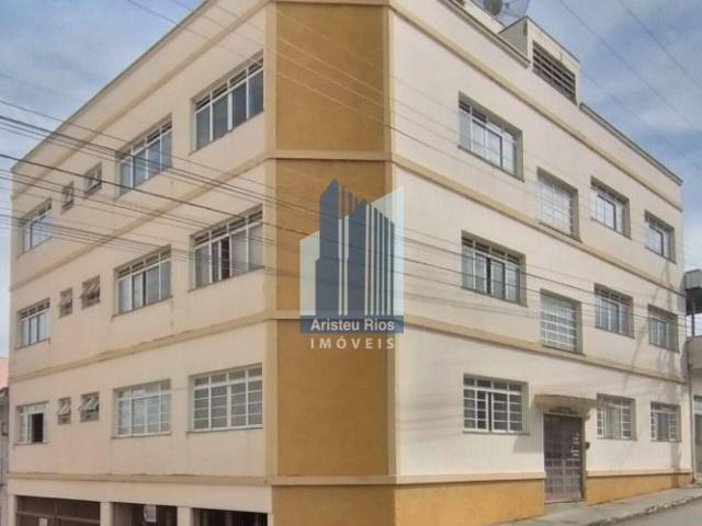 Apartamento com 3 quartos, 103 m²