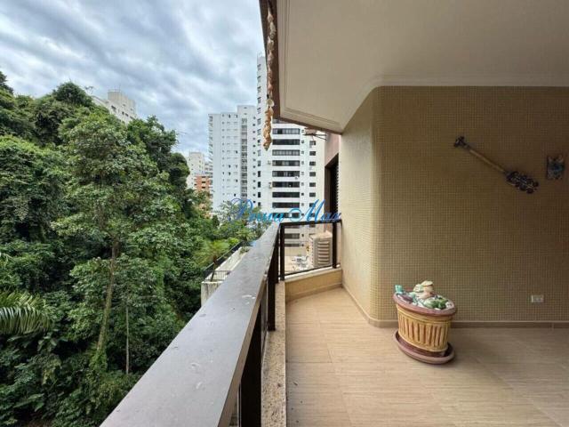 Apartamento com 3 quartos, 113 m²