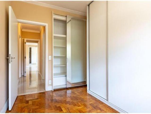 Apartamento com 3 quartos, 120m², à venda em São Paulo, Moema