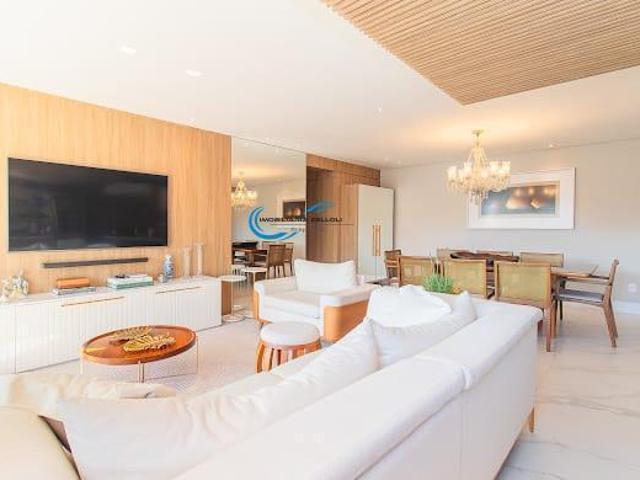 Apartamento com 3 quartos, 134m², à venda em Porto Alegre, Vila Jardim